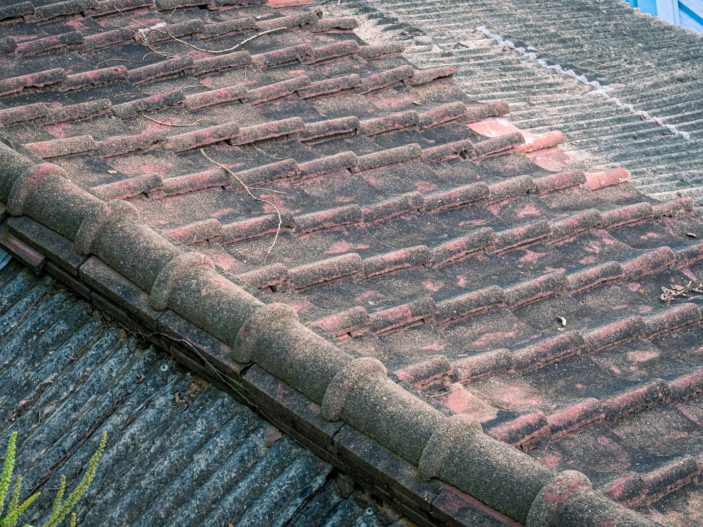3 Factors to Consider Before Going for Roof Replacement - Gator Metal ...
